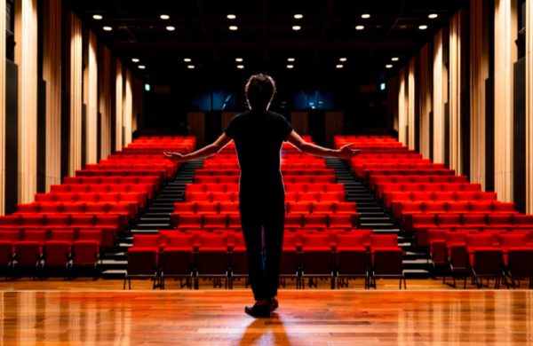 An Introduction to Theatre Acting